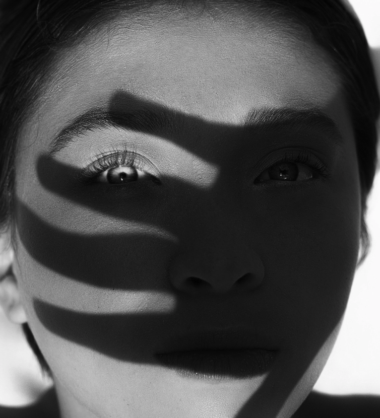Music* POLYROCK – Love Song / Photography* – Paola Rojas – Black and White